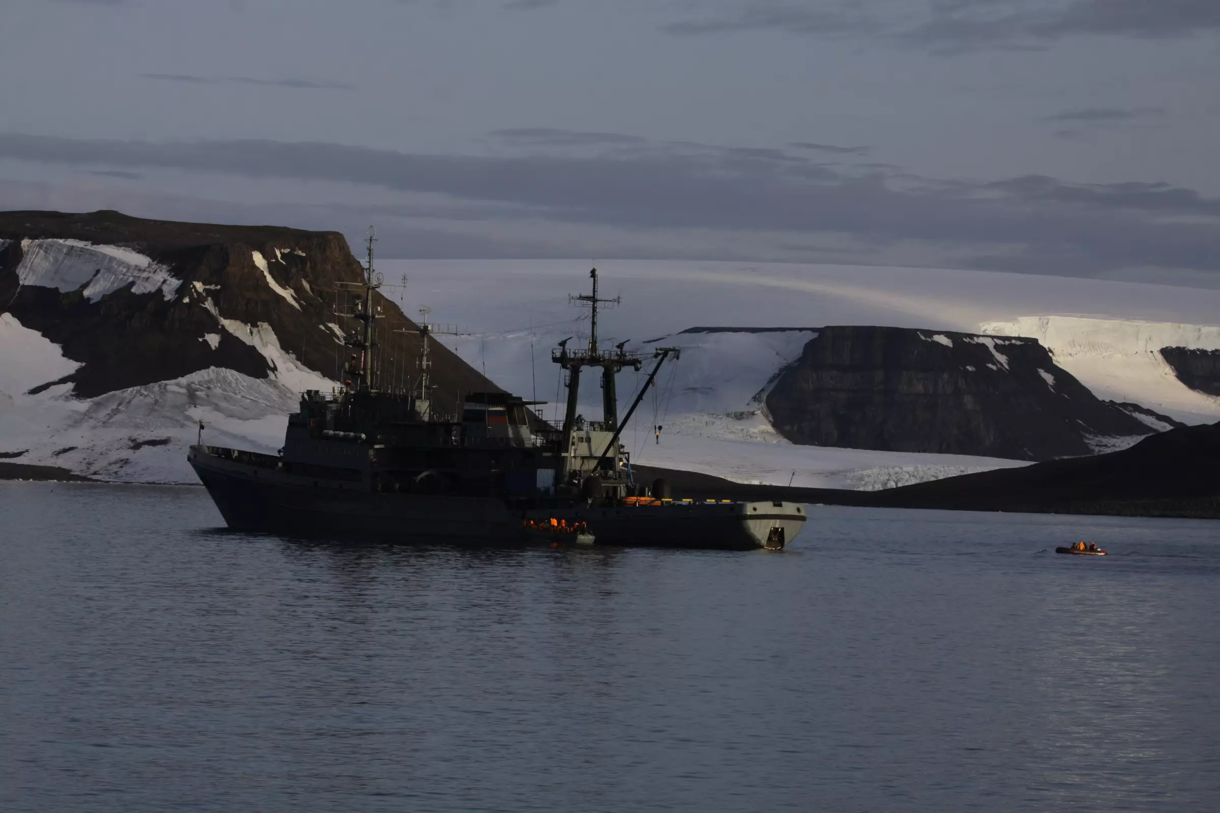 Морждор Баренц деңизинде орусиялык деңиз кайыгын чөгүп кете жаздады 107648_1