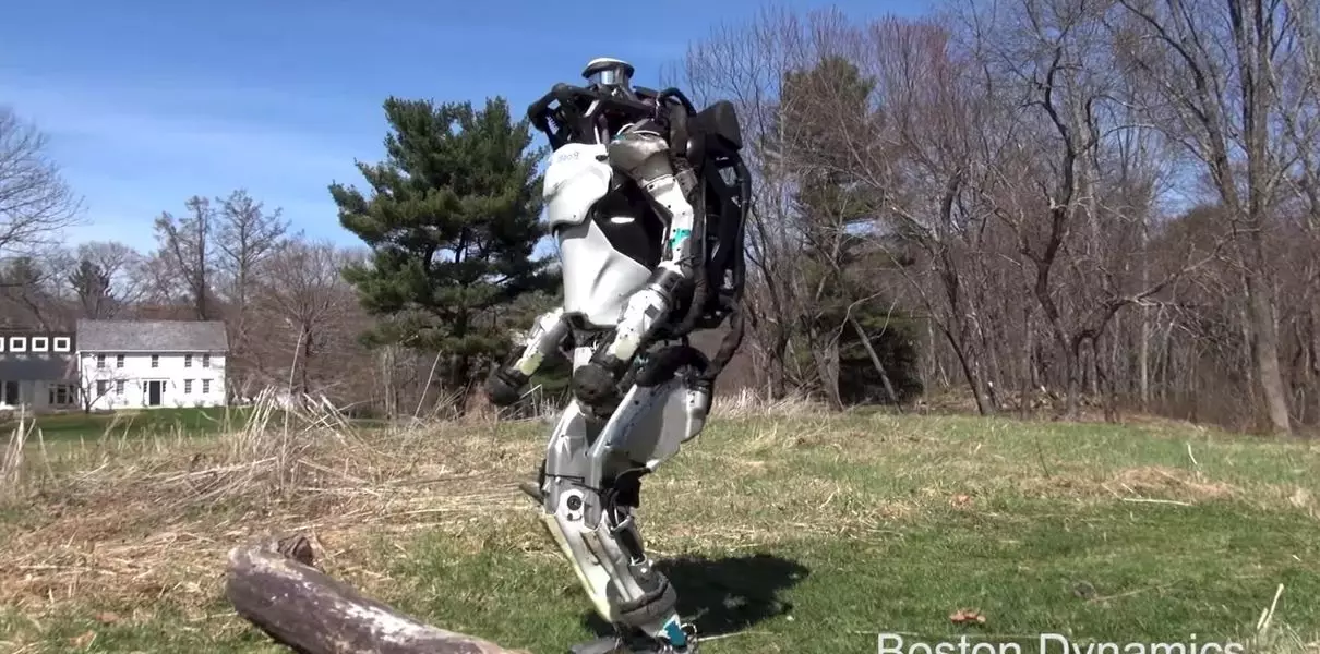 Gipakita sa Boston Dynamics ang Atlas running robot niini