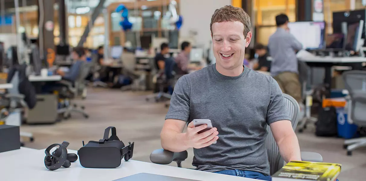 Zuckerberg: "Virtual Reality Akan Mengubah Dunia"