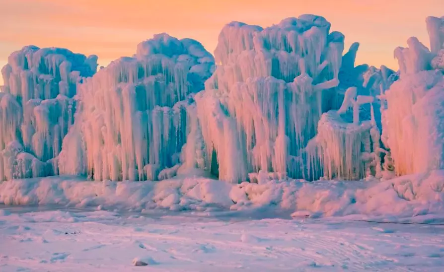 Awọn ọlọjẹ atijọ ti a rii ni glacier ti Tibeti