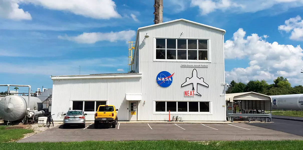 A NASA abre un laboratorio para probar avións eléctricos