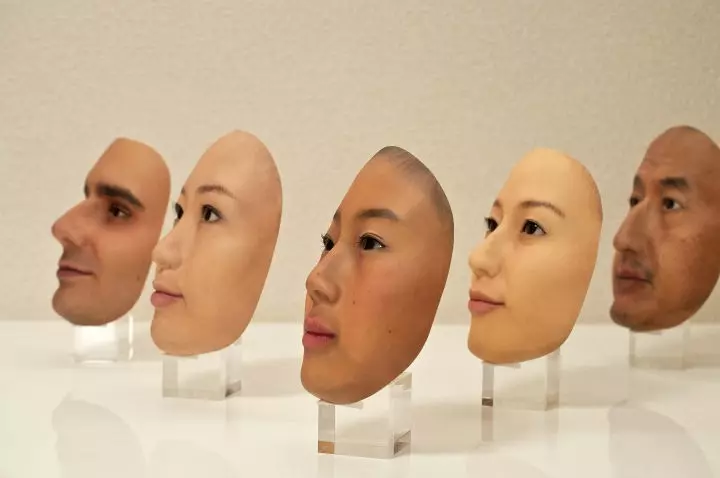 Japonci vytvorili strašidelné hyperrealistické masky na výcvik systémov rozpoznávania tváre 108243_1