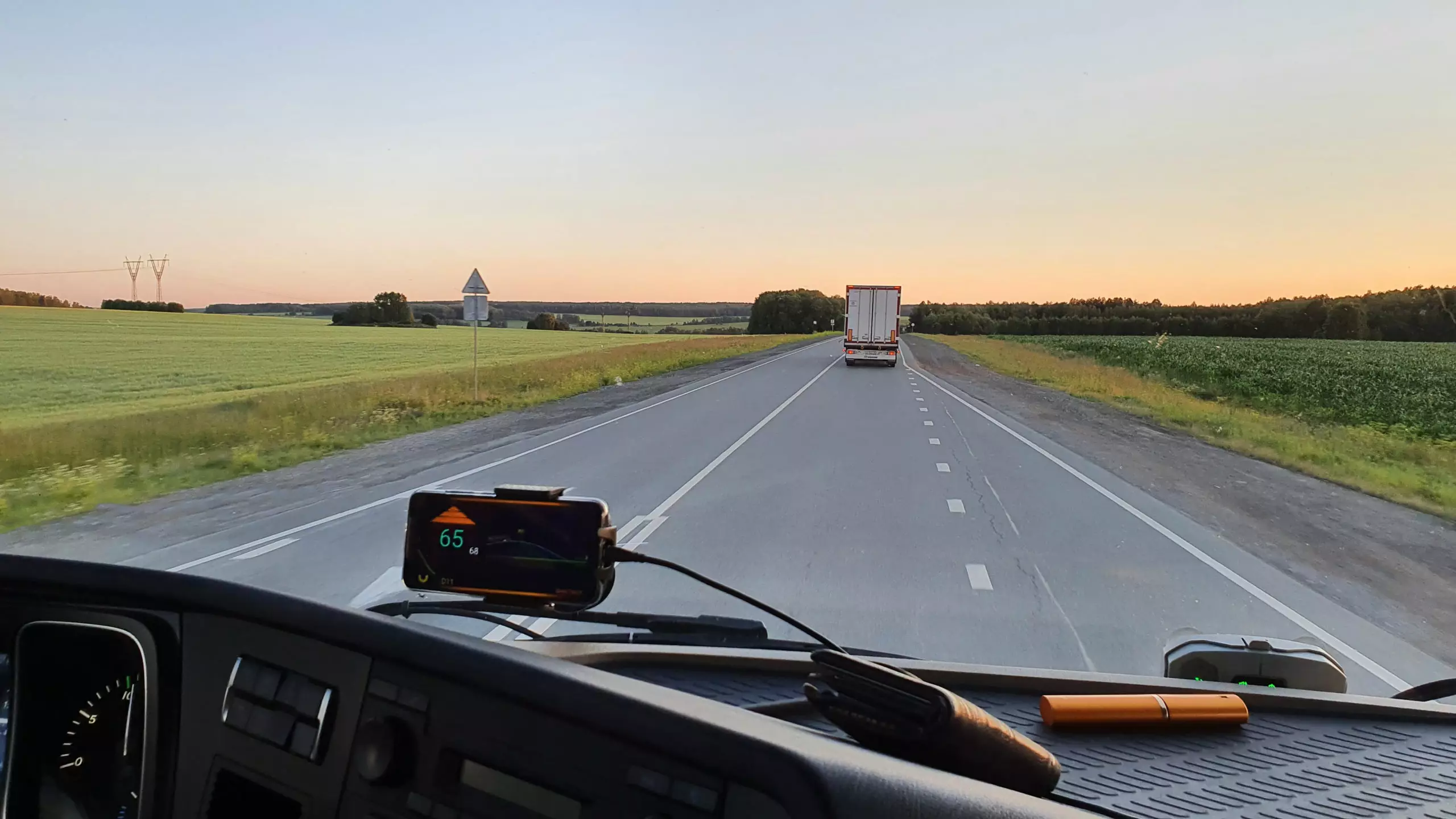 משאיות בלתי מאוישות הושקו בין מוסקבה לסנט פטרבורג