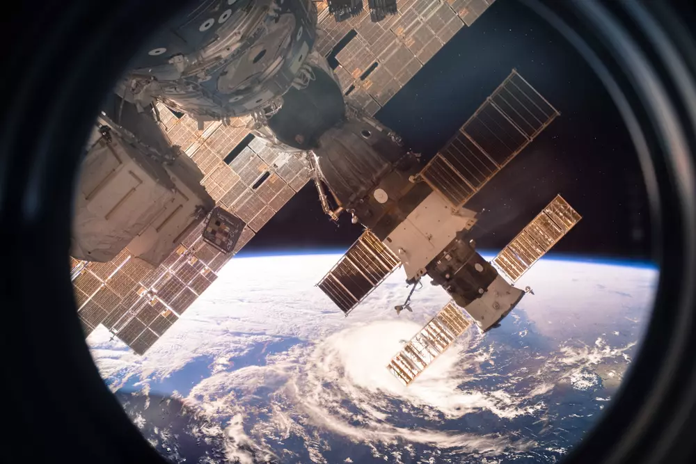 Tá NASA ag obair chun oibriú an ISS a leathnú go ceann 10 mbliana eile