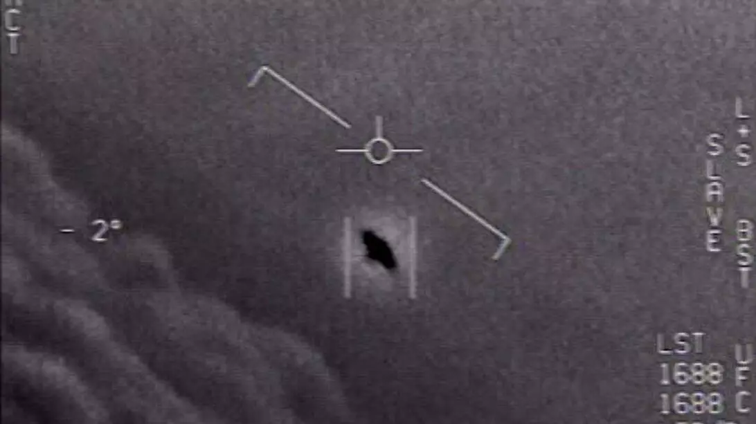 Ọgbọn AMẸRIKA ti pe UFO ni irokeke ewu si aabo ọkọ ofurufu