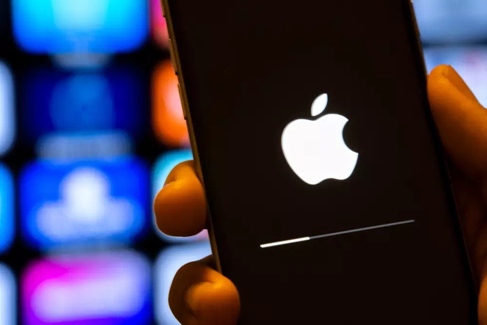 IOS 15 ġdid: data tar-rilaxx, disinn u karatteristiċi tal-iPhone. Aħna ngħidu dak kollu li hu magħruf 41915_1