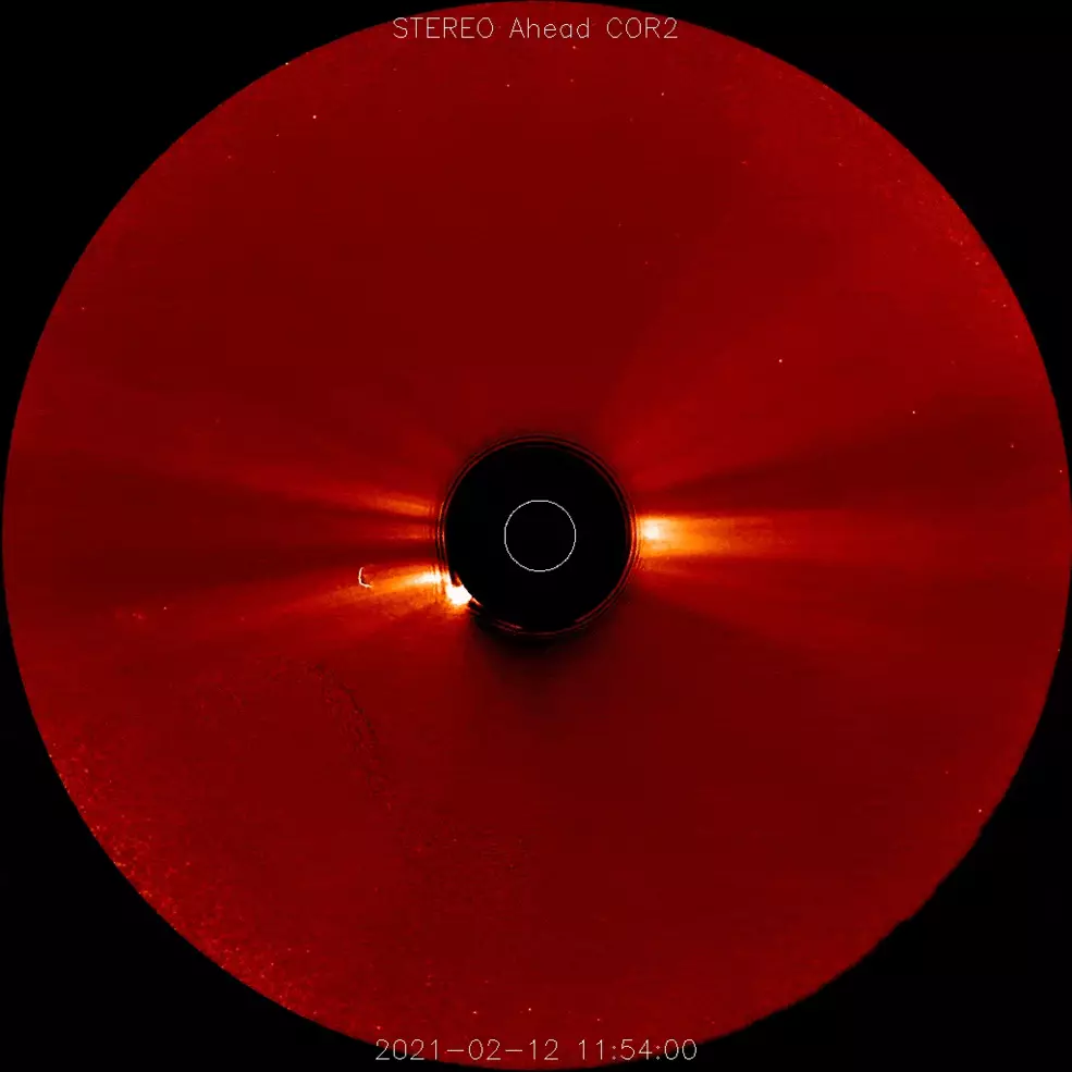 Solar Orbiter ဖမ်းယူသောနေရောင်တွင်ဧရာမ coronal ထုတ်ပစ်မှုကိုကြည့်ပါ 42005_1