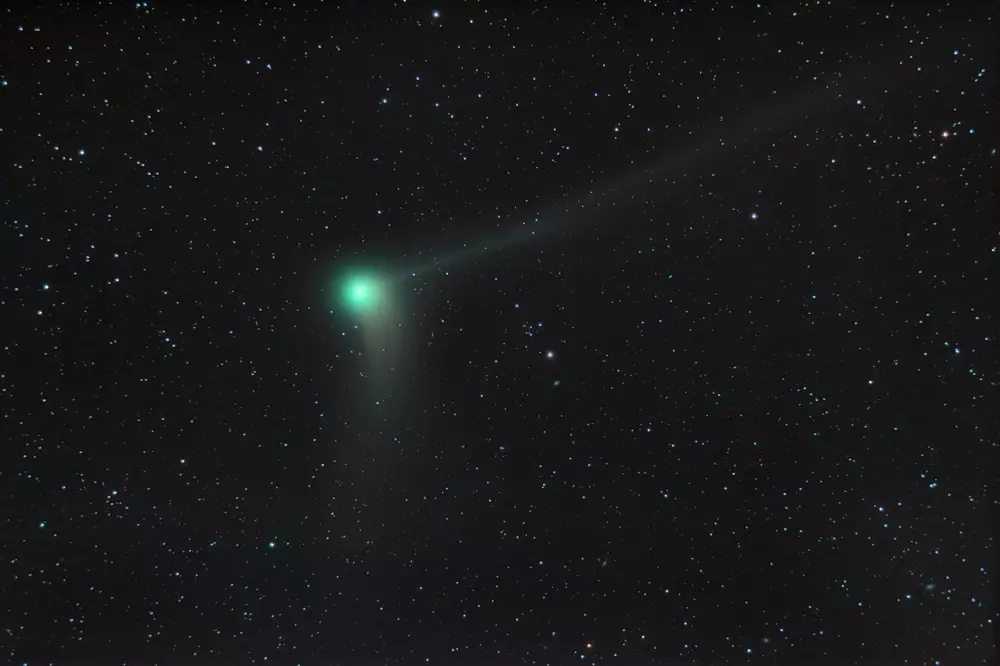 Kometen dragen koolstof en helpen de vorming van leven op planeten