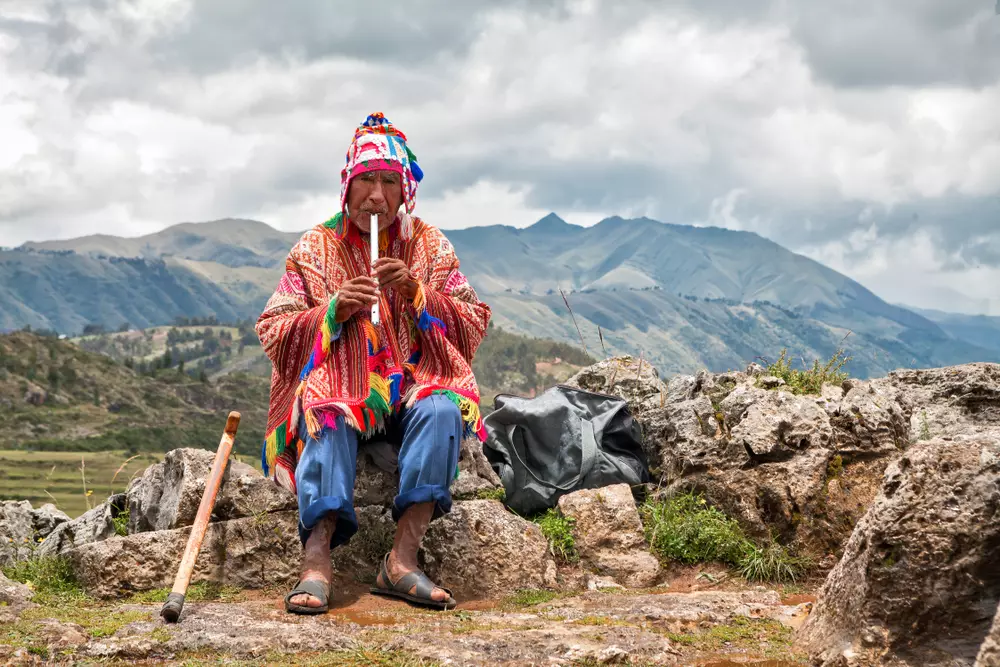 De inwoners van Peru hebben een gen gevonden, mutaties waarin hun lengte met 2,2 cm of 4,4 cm of met 6,6 cm vermindert!