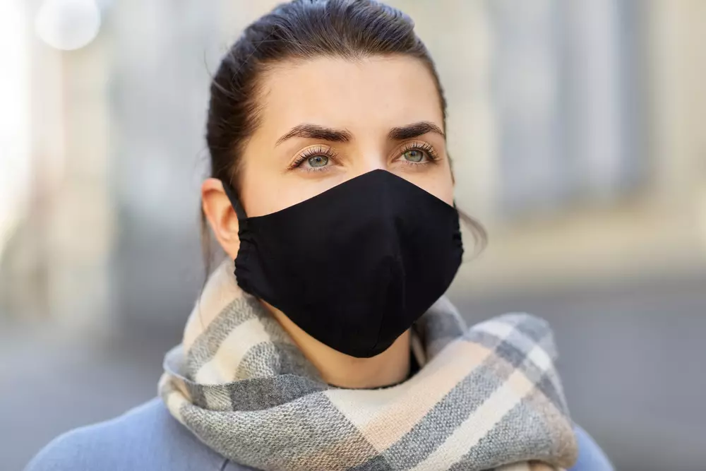 Nya masker dödar 99,9% av bakterier och virus under en timmes exponering för dagsljus