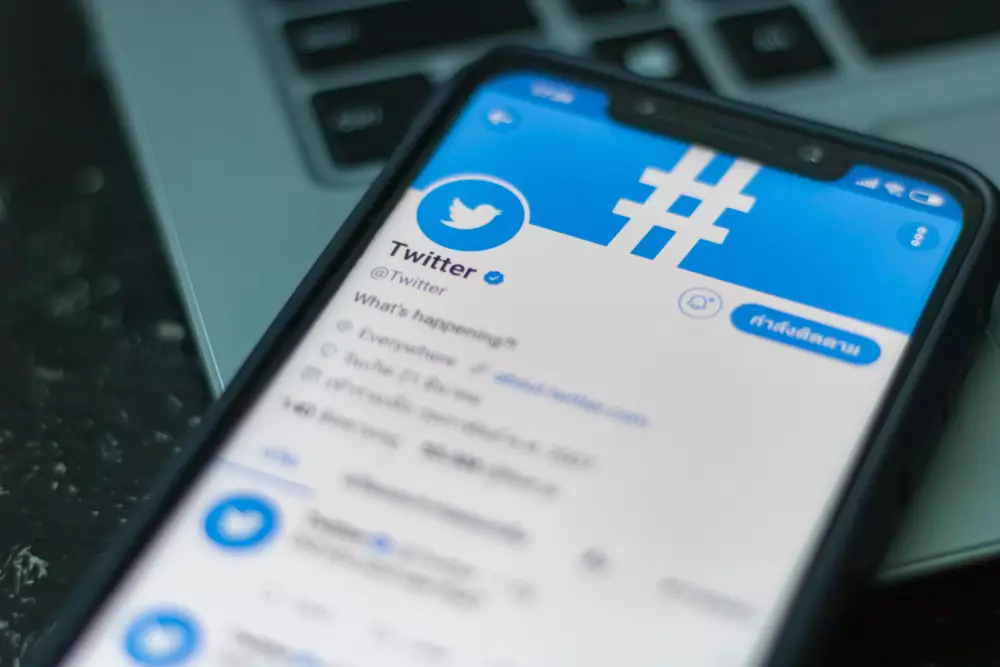 Twitter otkazuje promjene dizajna zbog pritužbi na umor očiju i glavobolju