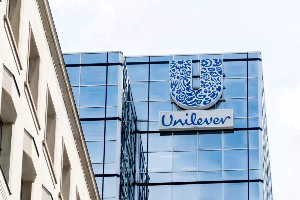 Unilever tozalash vositalarida yog'dan uzoqlashadi