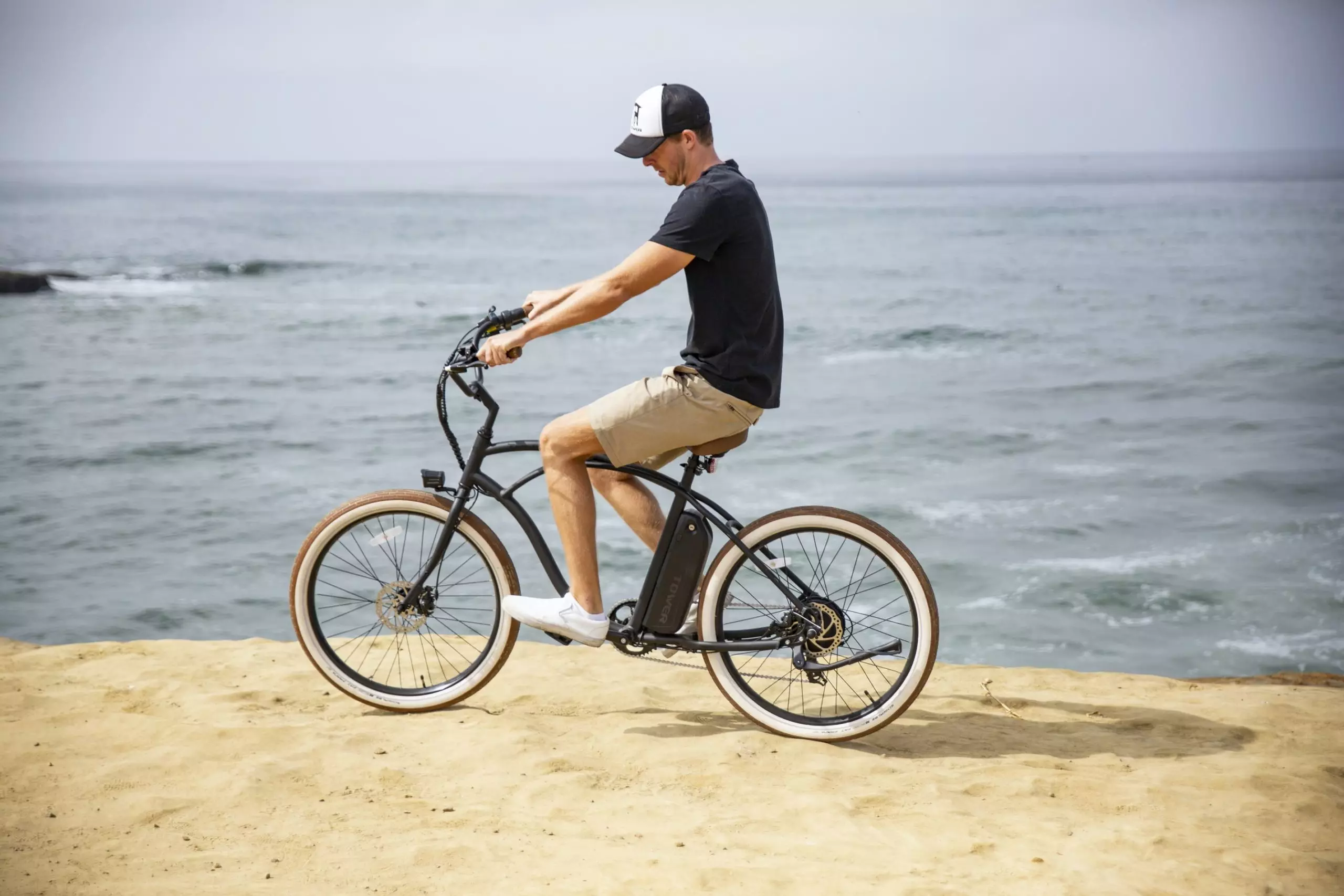 Frankrijk gaat 3.000 euro betalen aan mensen die auto inruilen voor elektrische fiets