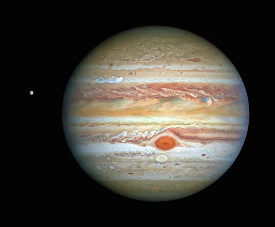 Sa Disyembre 21, posible na makita ang "mahusay na pagsasama" nina Jupiter at Saturn