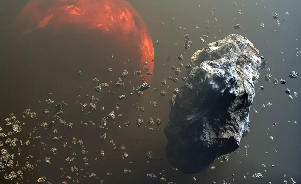 Üç asteroid Yerə doğru uçur və onlardan biri potensial təhlükəlidir. Bir təhlükə varmı?