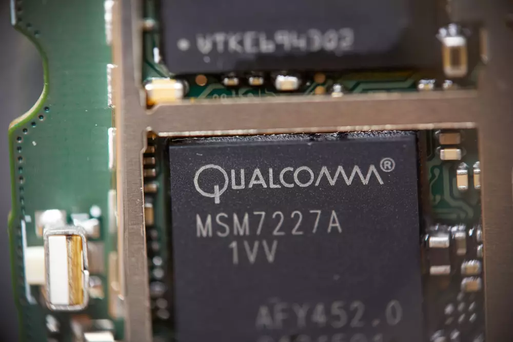 Apple ၏ M1 အတွက်ပြိုင်ဘက်: Qualcomm သည် chip အသစ်တစ်ခုကိုတီထွင်နေသည် 50841_1