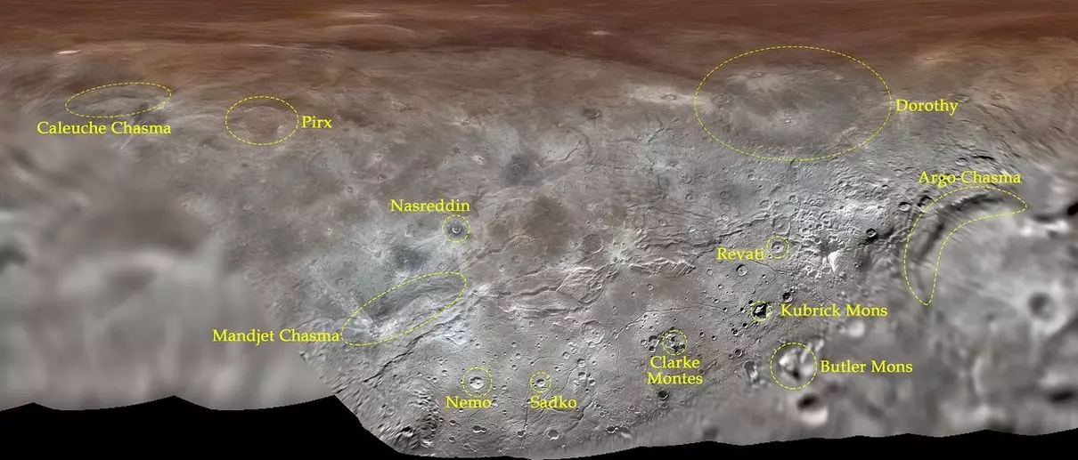 Vedci pomenovali hlavné geografické črty na Mesiaci Pluta podľa spisovateľov a filmárov 55821_1