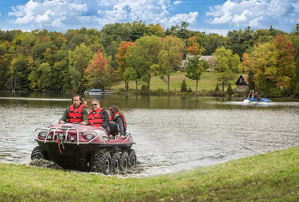 Meteori elektrik Quadrofoil përshpejton në 40 km / orë 66564_1